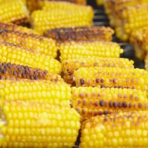 1/2 Choclo a la Parrilla - CARL´S GRILL ¡Porque tú mereces lo mejor!